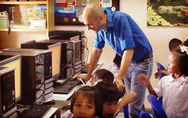 Volunteer in Thailand Teaching Computer Skills & IT | uVolunteer